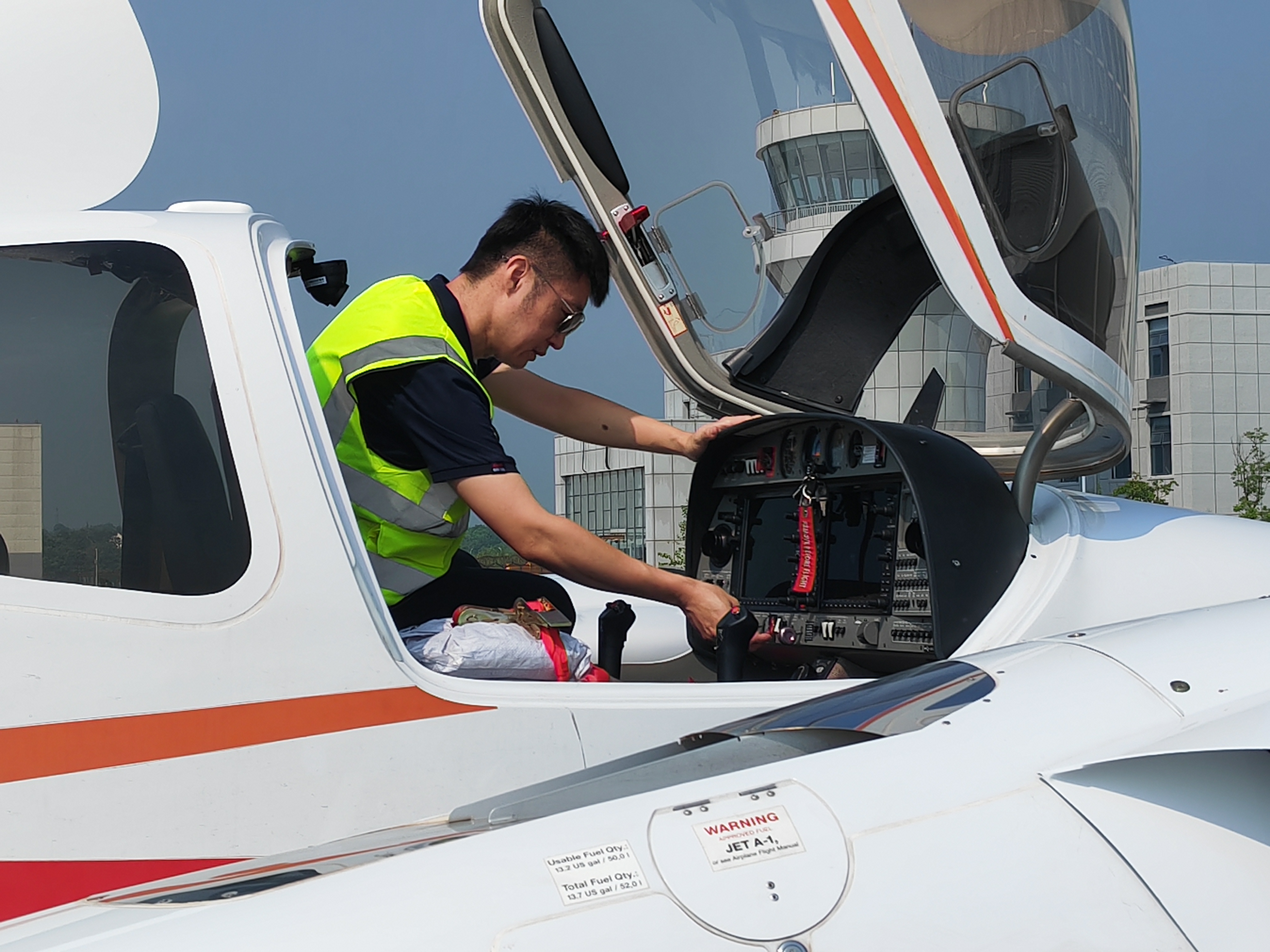 钻石航发AEC2.0L成功完成DA42NG飞机换装适航试飞试验_芜湖钻石航空发动机有限公司